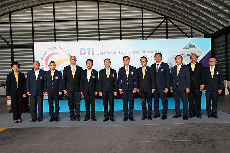 สทป. จัดแสดงผลงานวิจัยและพัฒนาอากาศยานไร้คนขับ(UAV) DTI - Defence ...